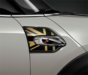 Side scuttles with Gold Jack